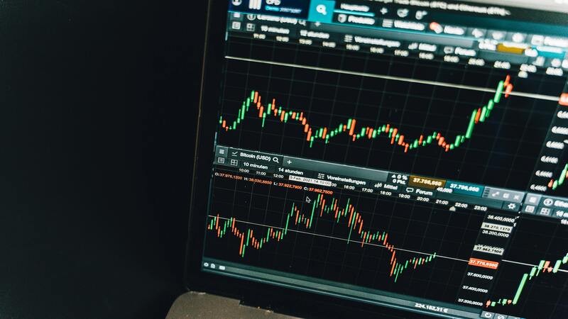 Why the Shift to Digital Investor Consumption Is Outpacing How Most ...